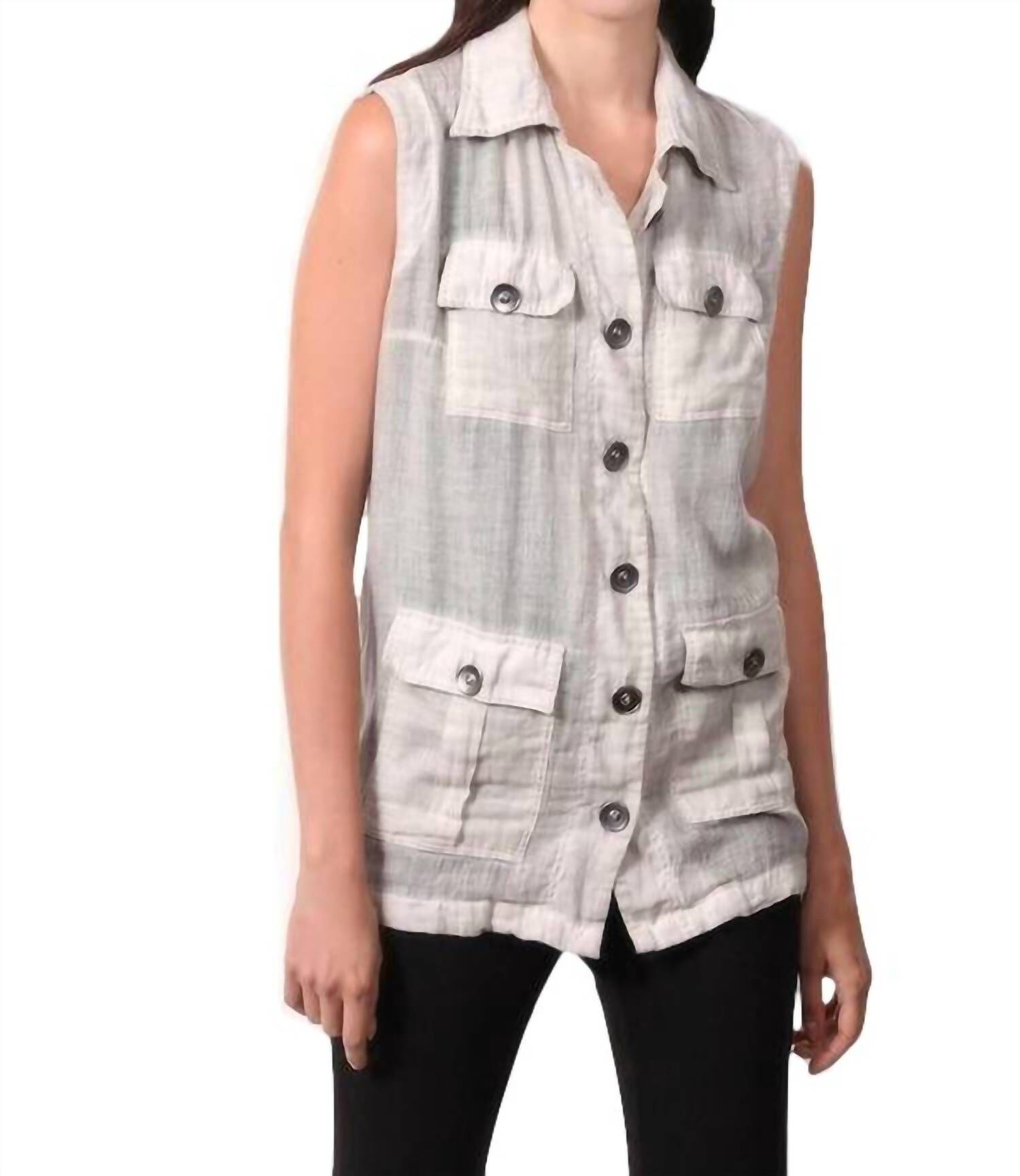 OIL WASH CARGO POCKET VEST IN SAND | Dia & Co