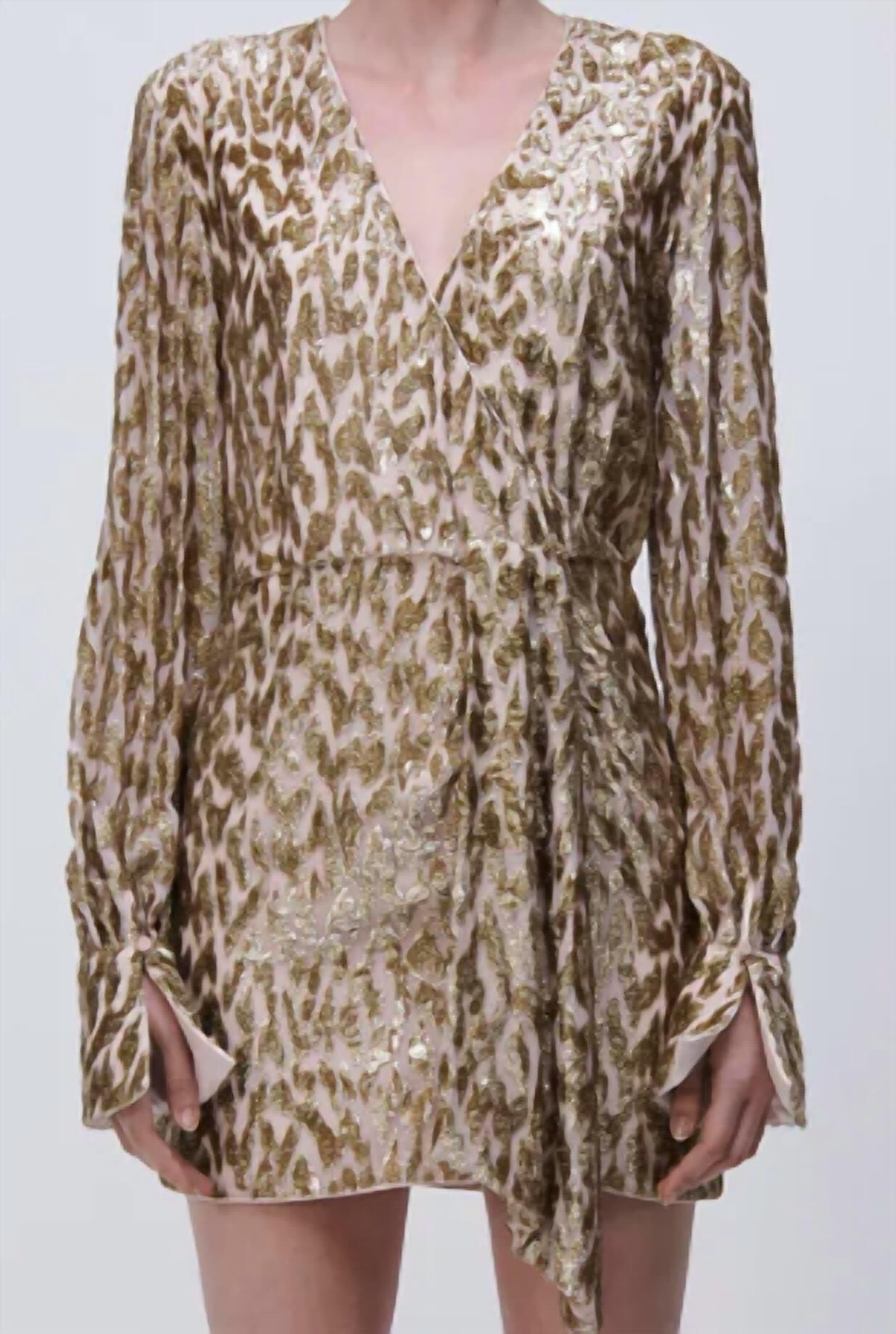 CAMRYN DRESS IN GOLD | Dia & Co