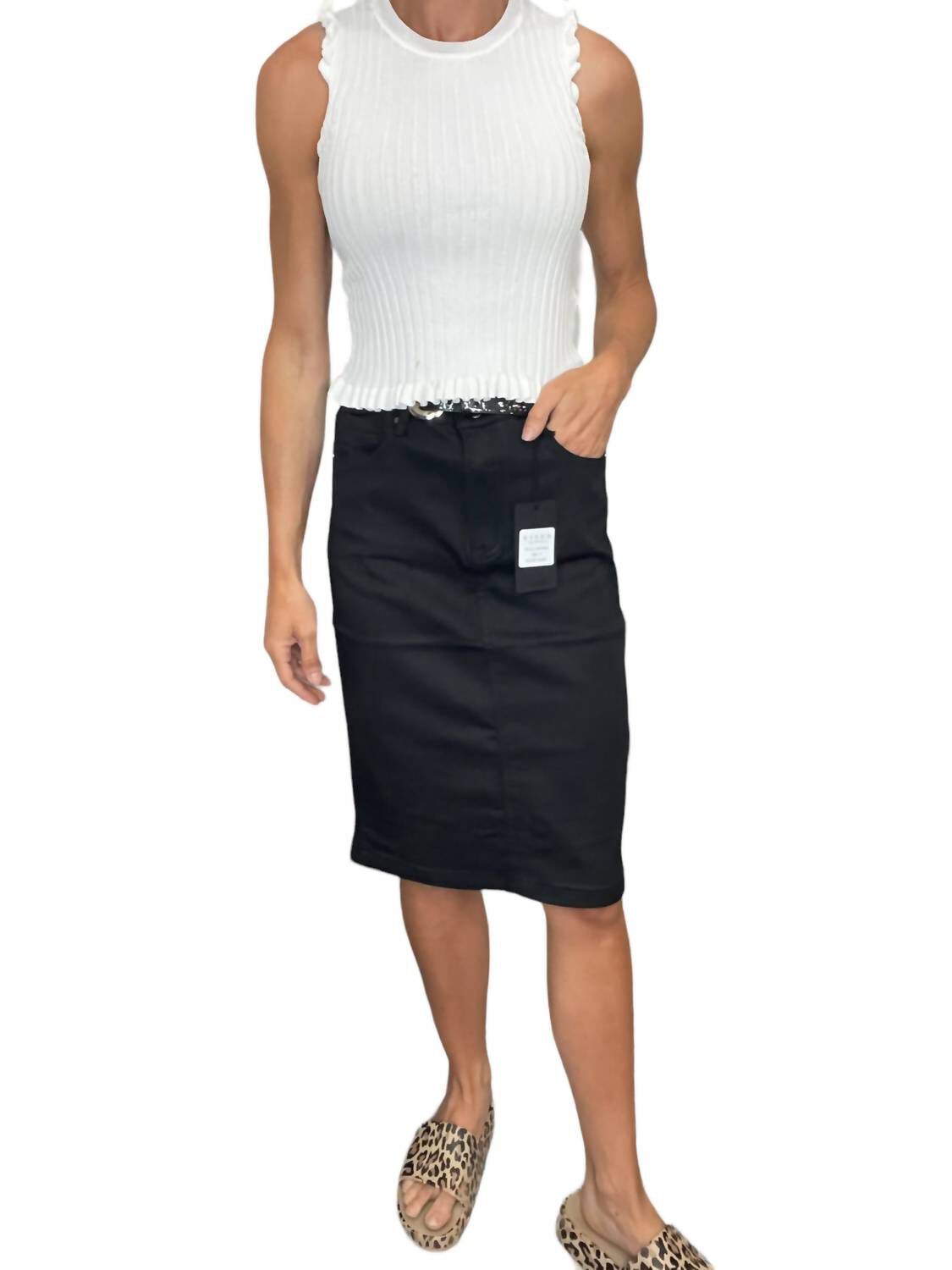 HIGH RISE PENCIL SKIRT IN BLACK | Dia & Co