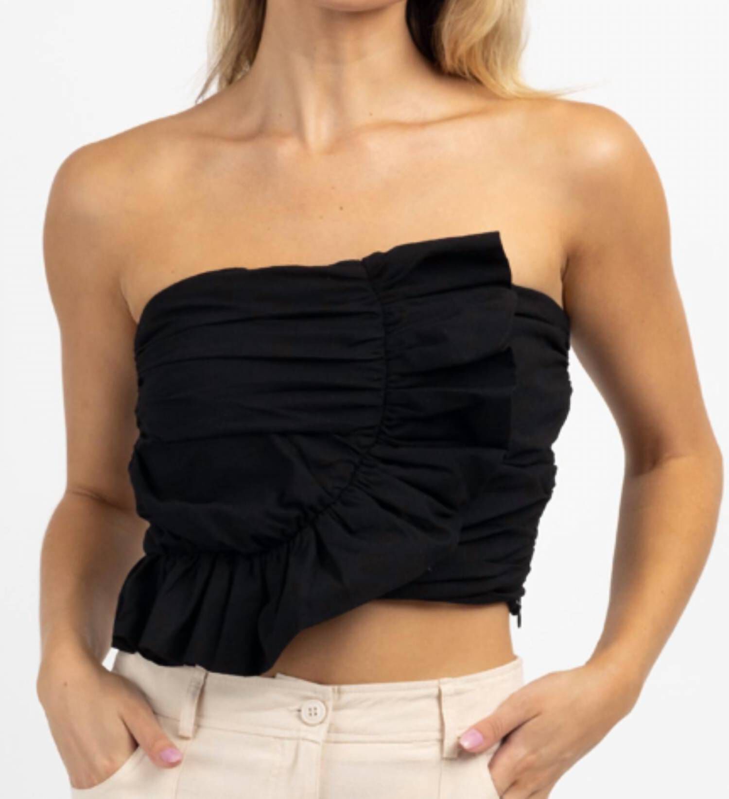FLIRTY RUFFLED TUBE TOP IN ONYX | Dia & Co