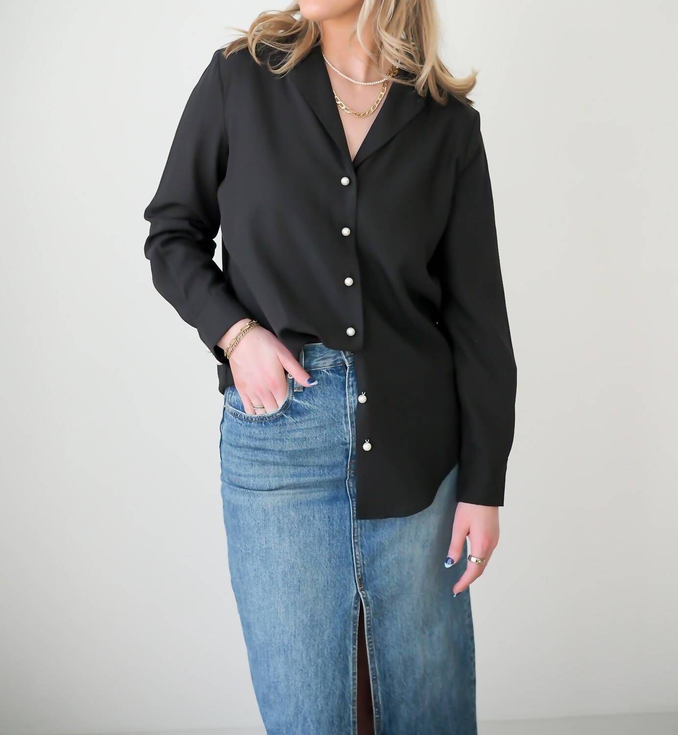 PEARL BUTTON UP SHIRT | Dia & Co